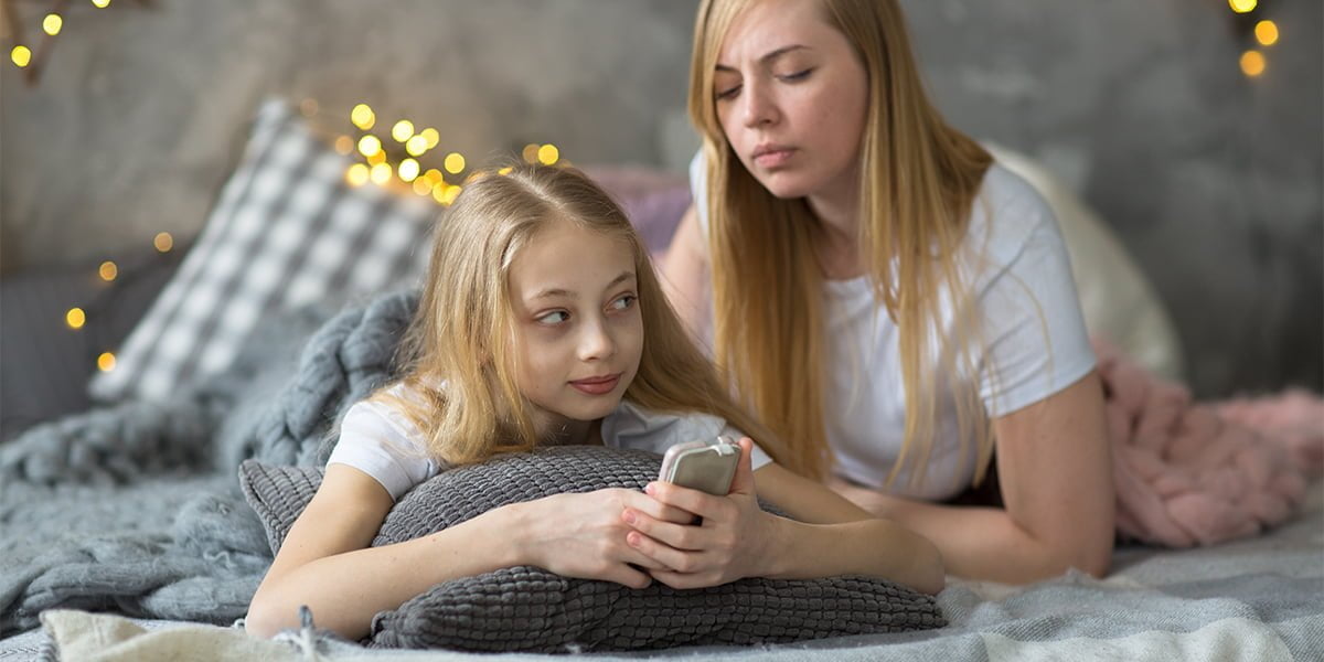 7 Proven Ways to Handle Inappropriate Content on Social Media