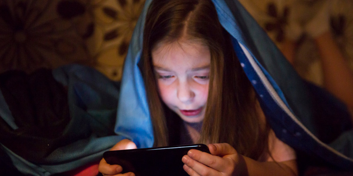 How to Shut off the Internet at Night for Better Sleep